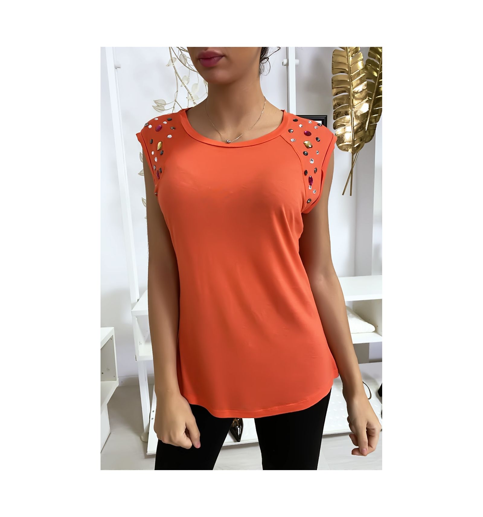 Tee shirt corail avec strass aux épaules Tee shirt corail avec strass aux épaules