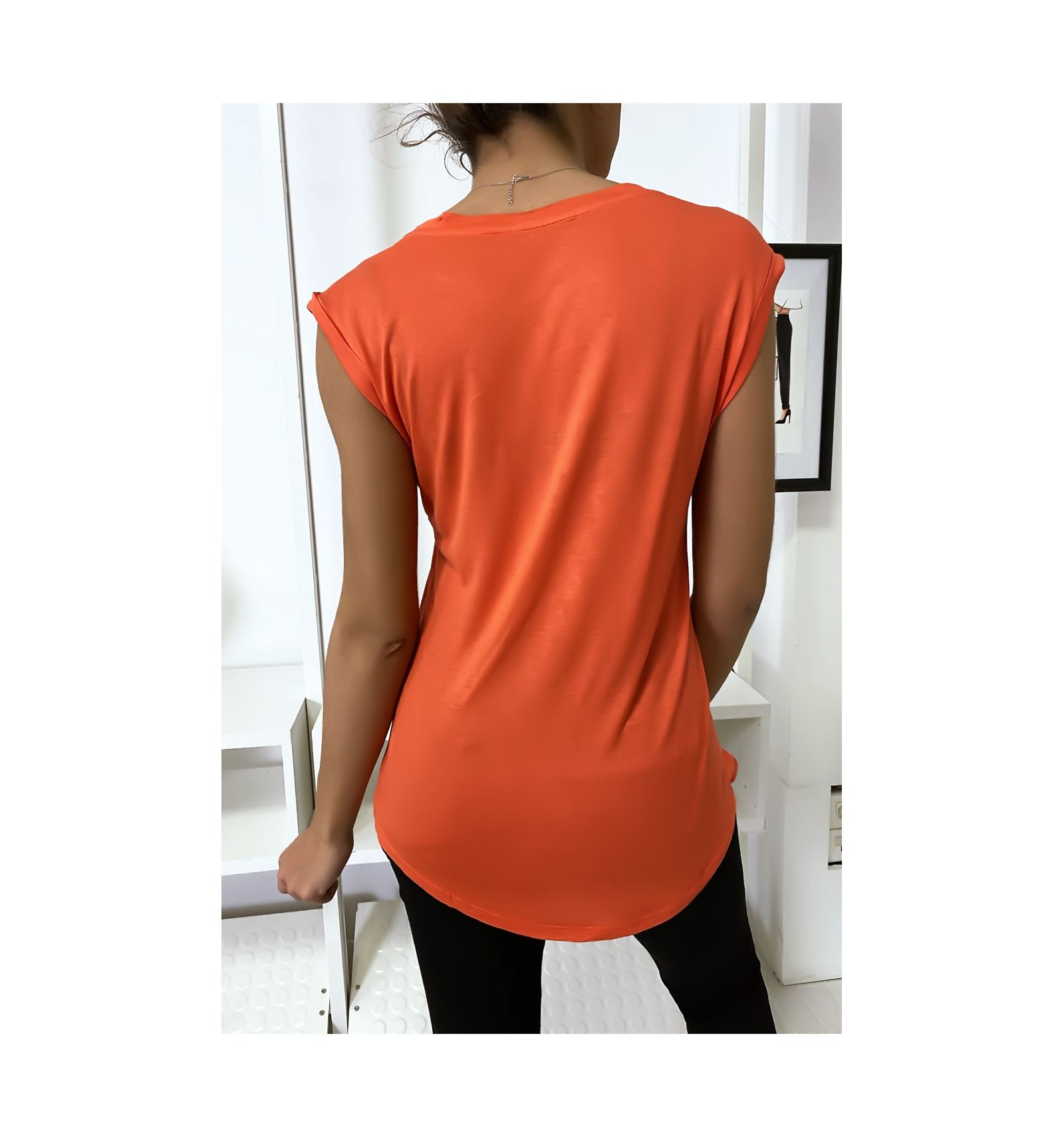 Tee shirt corail avec strass aux épaules Tee shirt corail avec strass aux épaules